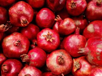 How to Pick a Pomegranate: 6 Things You Should Know - Minneopa Orchards
