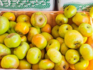The Newtown Pippin Apple - Minneopa Orchards