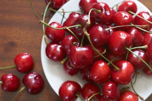 Cherry Nutrition: A Guide to Calories, Vitamins, and Health Benefits ...