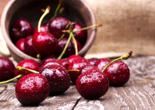 Cherry Nutrition: A Guide to Calories, Vitamins, and Health Benefits ...