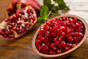 How to Pick a Pomegranate: 6 Things You Should Know - Minneopa Orchards