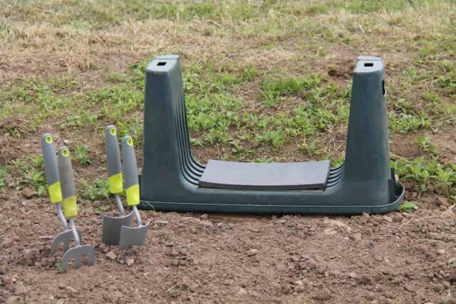 9 of the Best Gardening Knee Pads for Ultimate Comfort! - Minneopa Orchards
