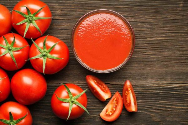 The Complete Tomato Nutrition Guide: 6 Benefits of Eating Tomatoes ...