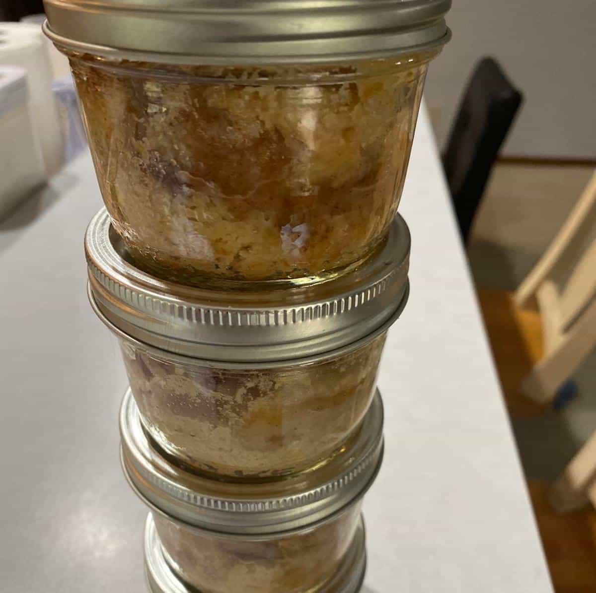 The Perfect Gift: DIY Apple Pie in a Jar for Homemade Treats - Minneopa ...