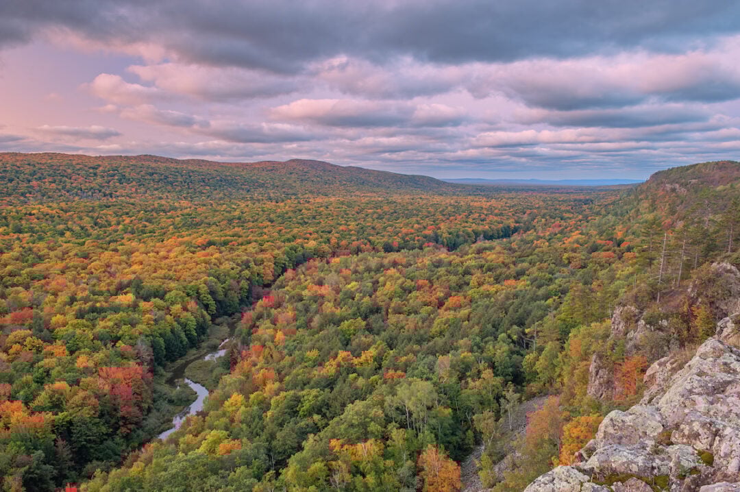 Where to Find the Most Spectacular Michigan Fall Foliage - Minneopa ...
